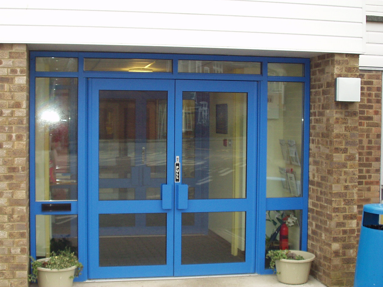 Shop Fronts - DM Windows