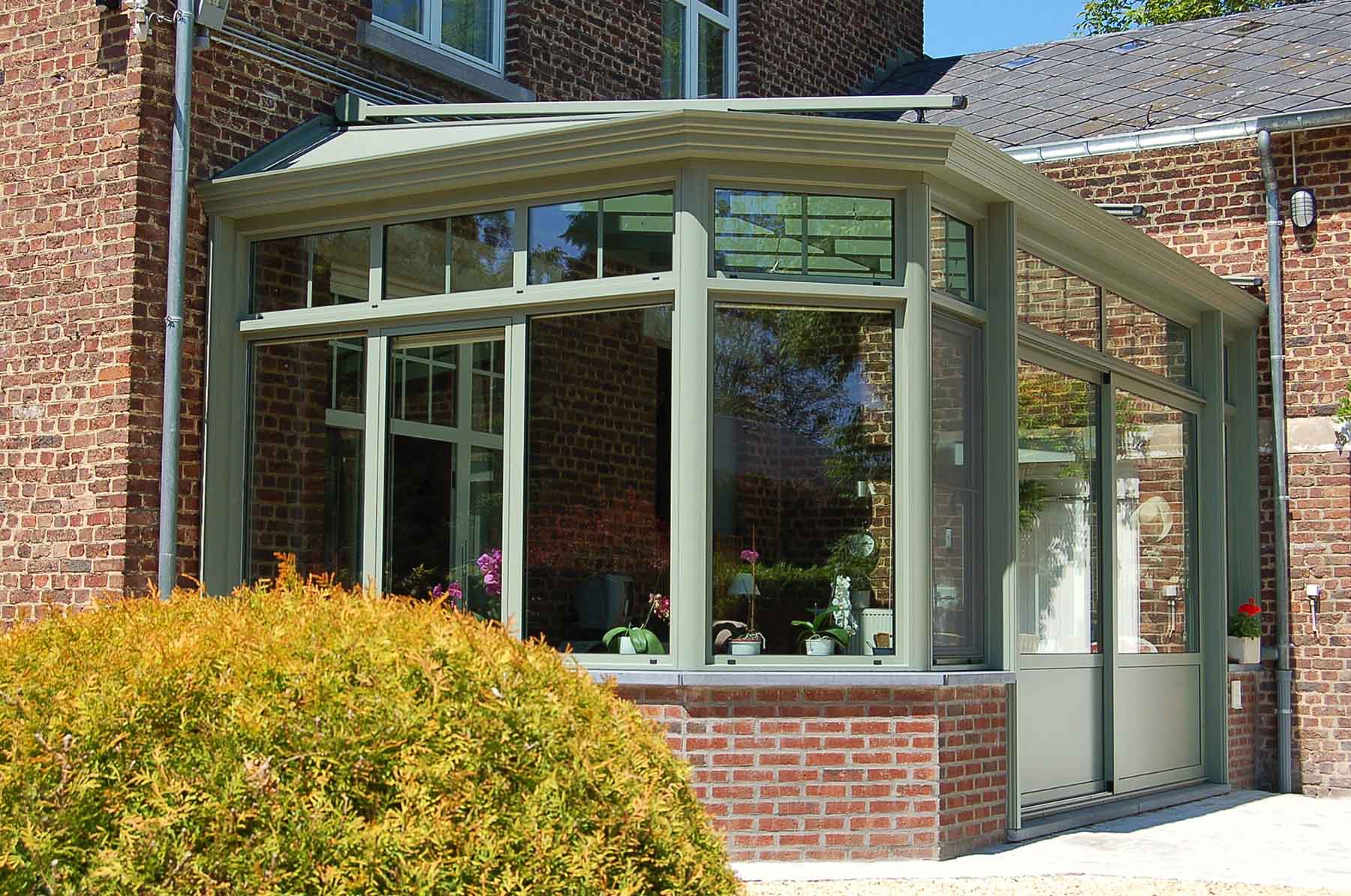 Orangeries & Conservatories - DM Windows